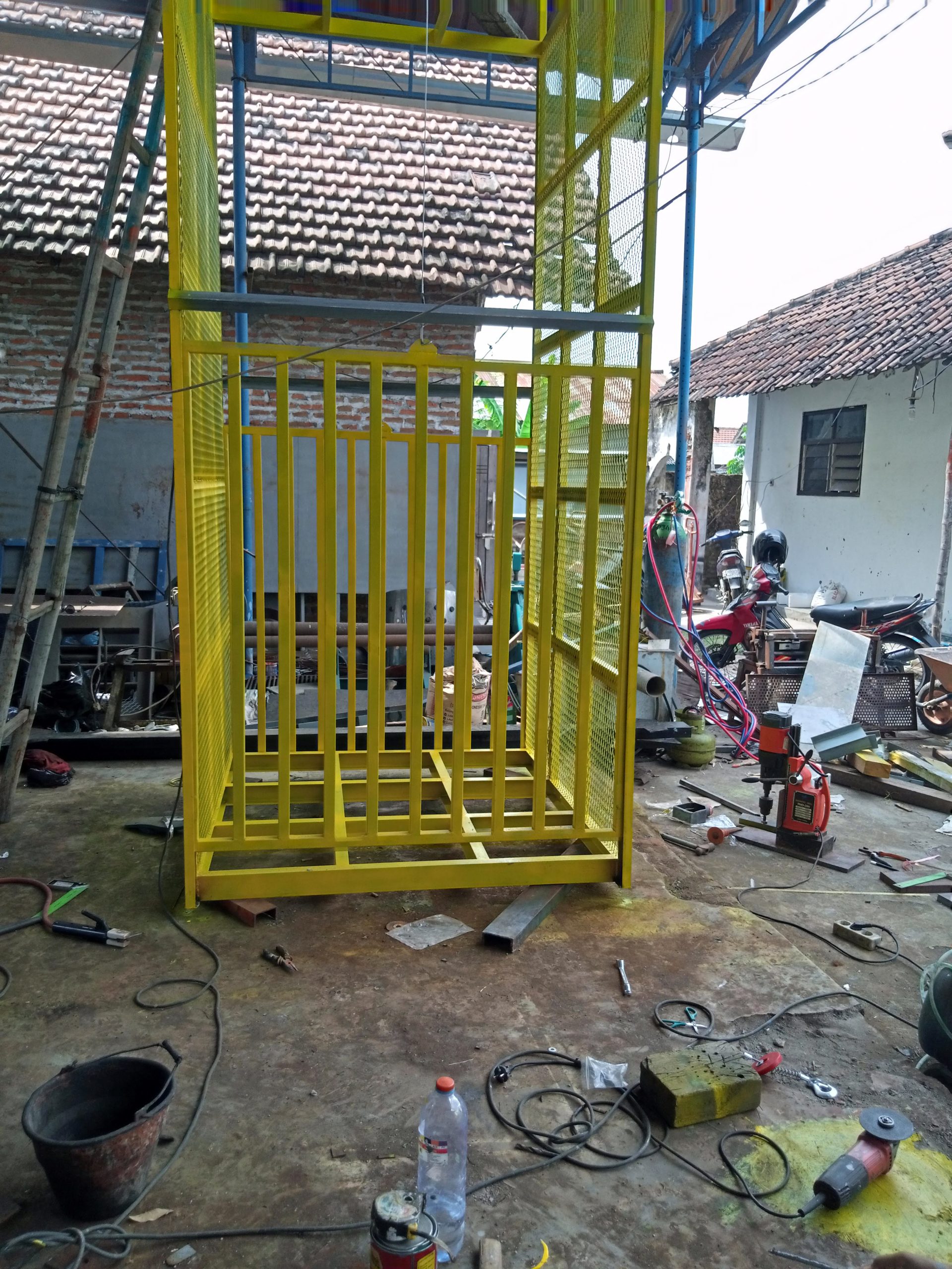 GALERI - PORTOFOLIO LIFT BARANG CV KIYATAMA ENGIEERING - KIYATAMA ...